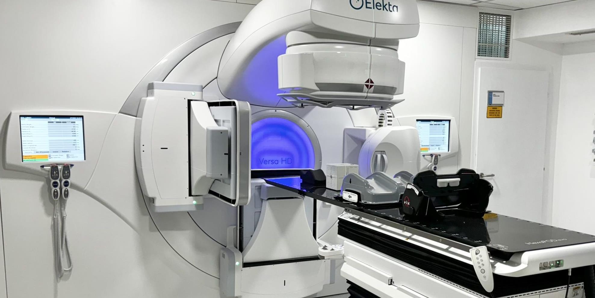 Linearni akcelerator u UKC-u Tuzla pušten u rad: Nada za trenutne pacijente - Akta.ba Vijesti