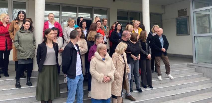 Pravilnik o radu notara u postupku sačinjavanja i izdavanja notarskih ...