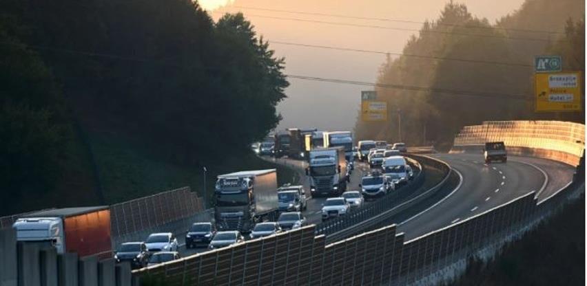 Slovenija produžava kontrole na granici s Hrvatskom - Akta.ba Vijesti