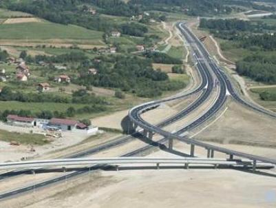 Privedena kraju prva godina izgradnje autoputa od Prnjavora do Doboja ...