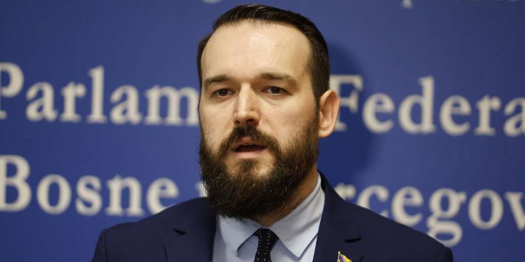 Čavalić: FBiH izgubila blizu 2.000 radnih mjesta u maloprodaji - Akta ...