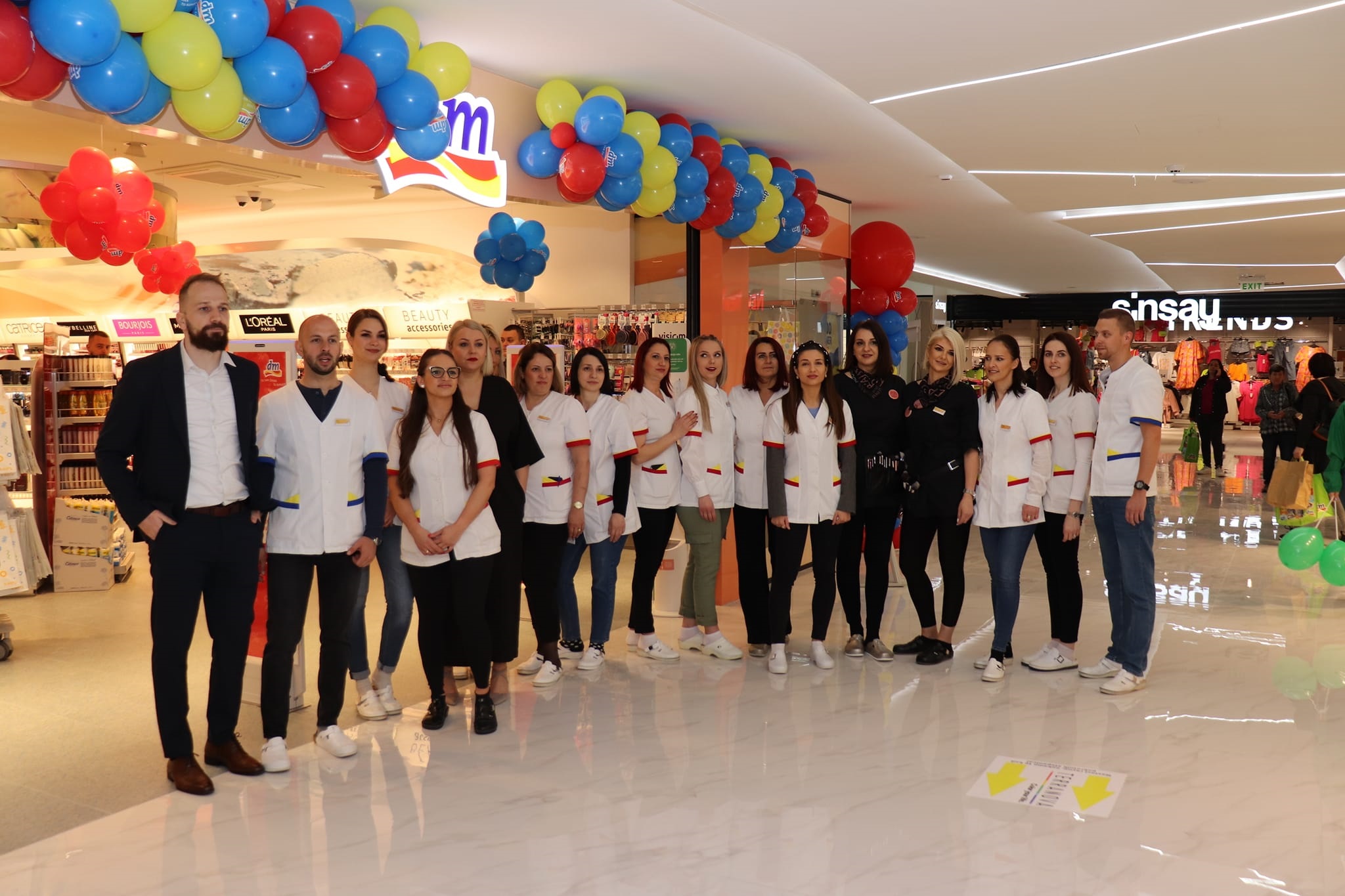 Trgovački centar Mega Mall otvorio svoja vrata - Akta.ba